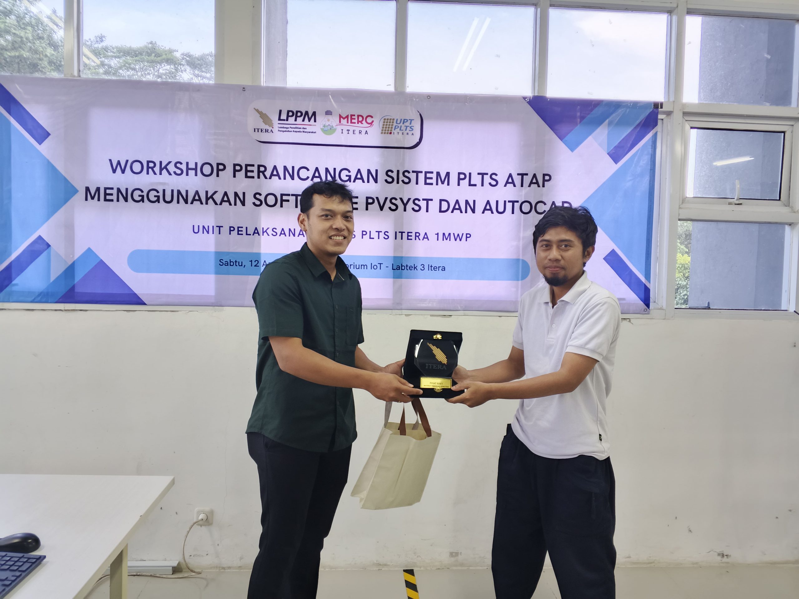 Workshop Perancangan Sistem Plts Atap Menggunakan Software Pvsyst Dan